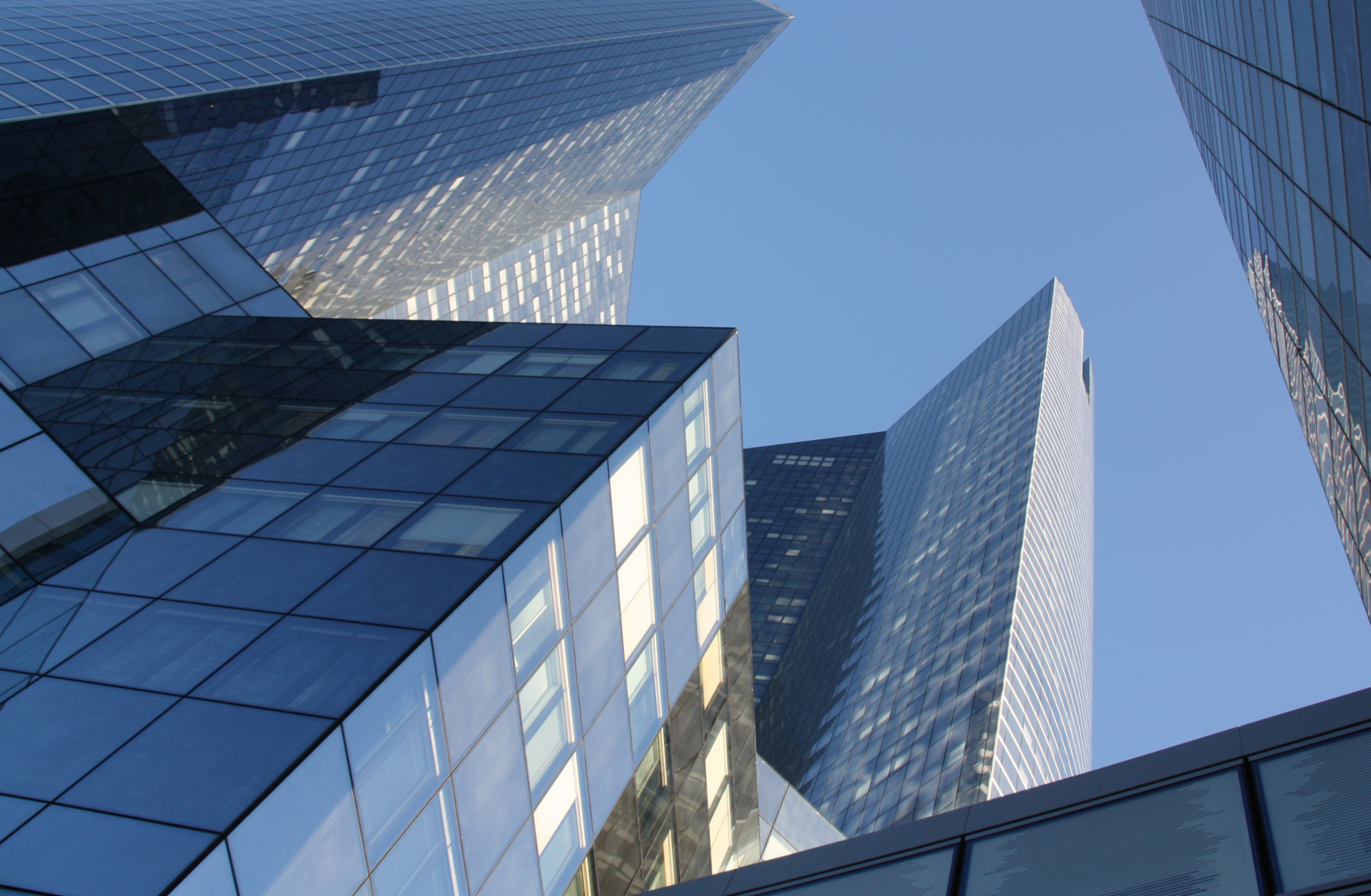 What's the Real Situation with CRE and Banks: Doom Loop or Headline ...