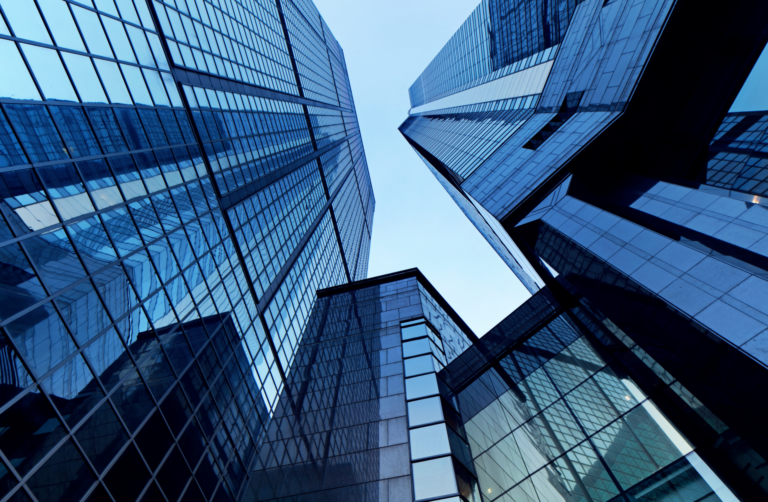 Commercial Real Estate Solution - Moody's CRE